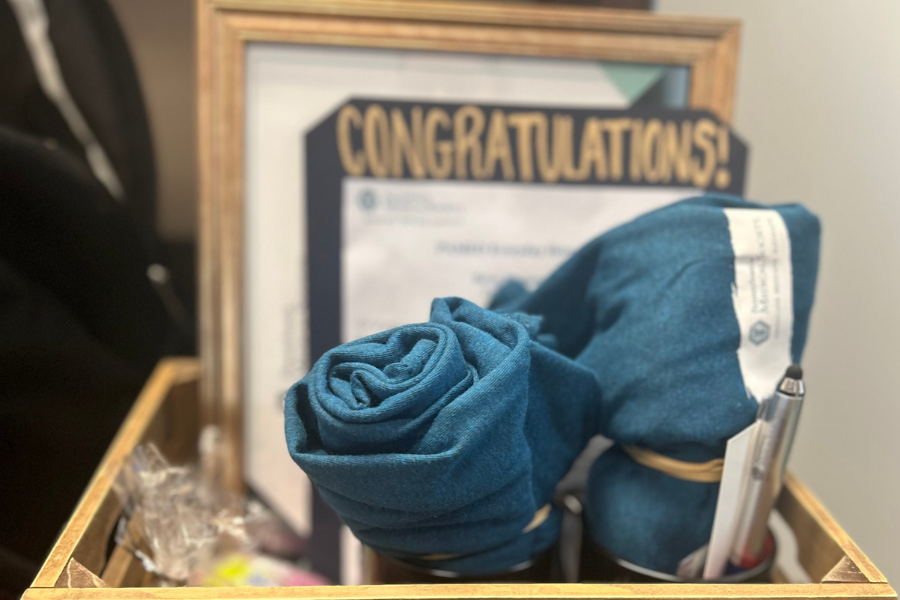 Dr. Betsy Benjamin Earns PAMED’s Everyday Hero Award | Temple Health